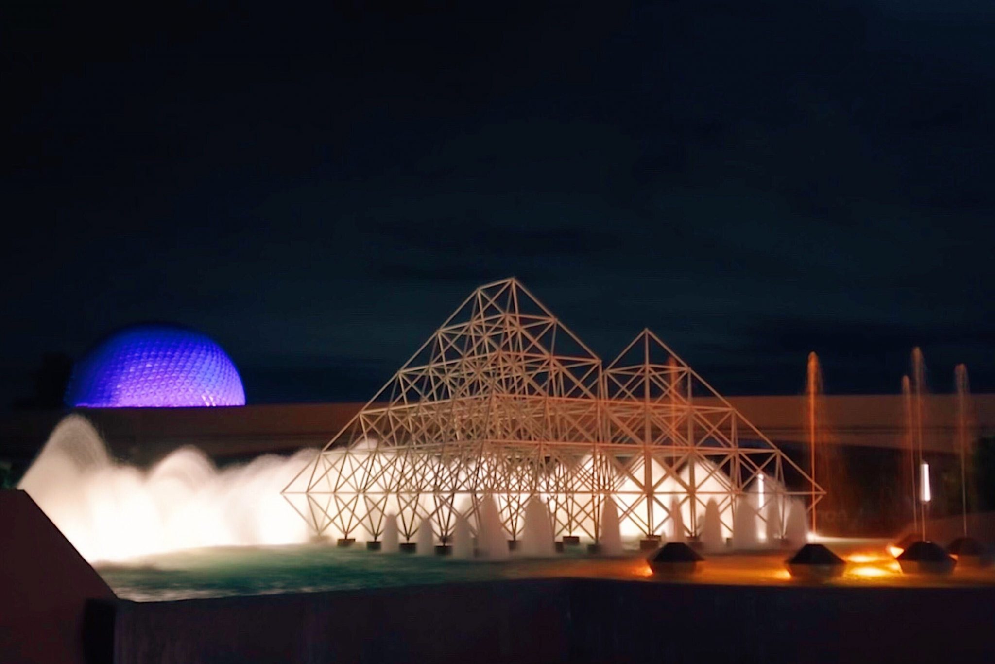 PHOTOS – Enjoy EPCOT at Night! | TouringPlans.com Blog