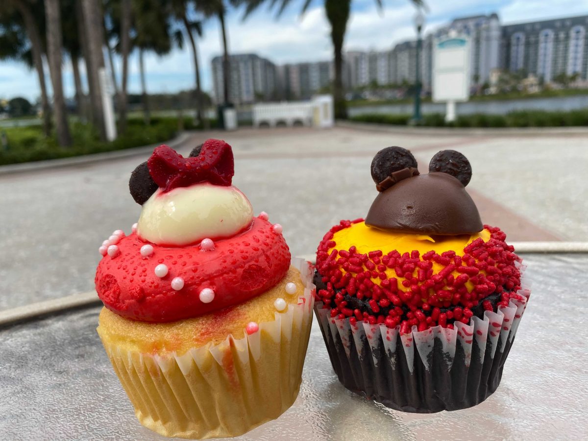 REVIEW: Disney Cupcakes and Cakes Available Through Mobile Order ...