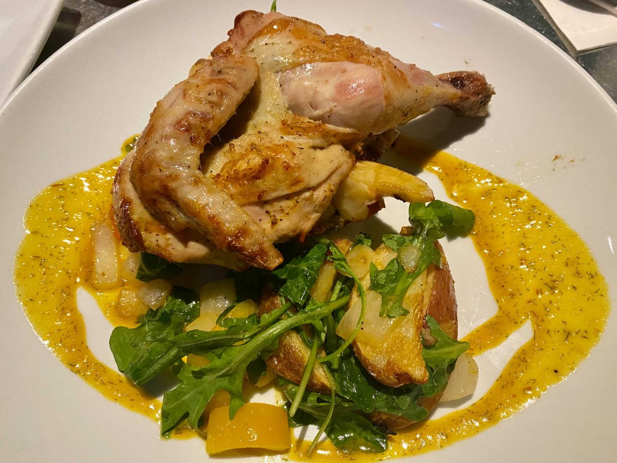 REVIEW – Coral Reef Restaurant at EPCOT Satisfies, But Doesn’t Shine ...