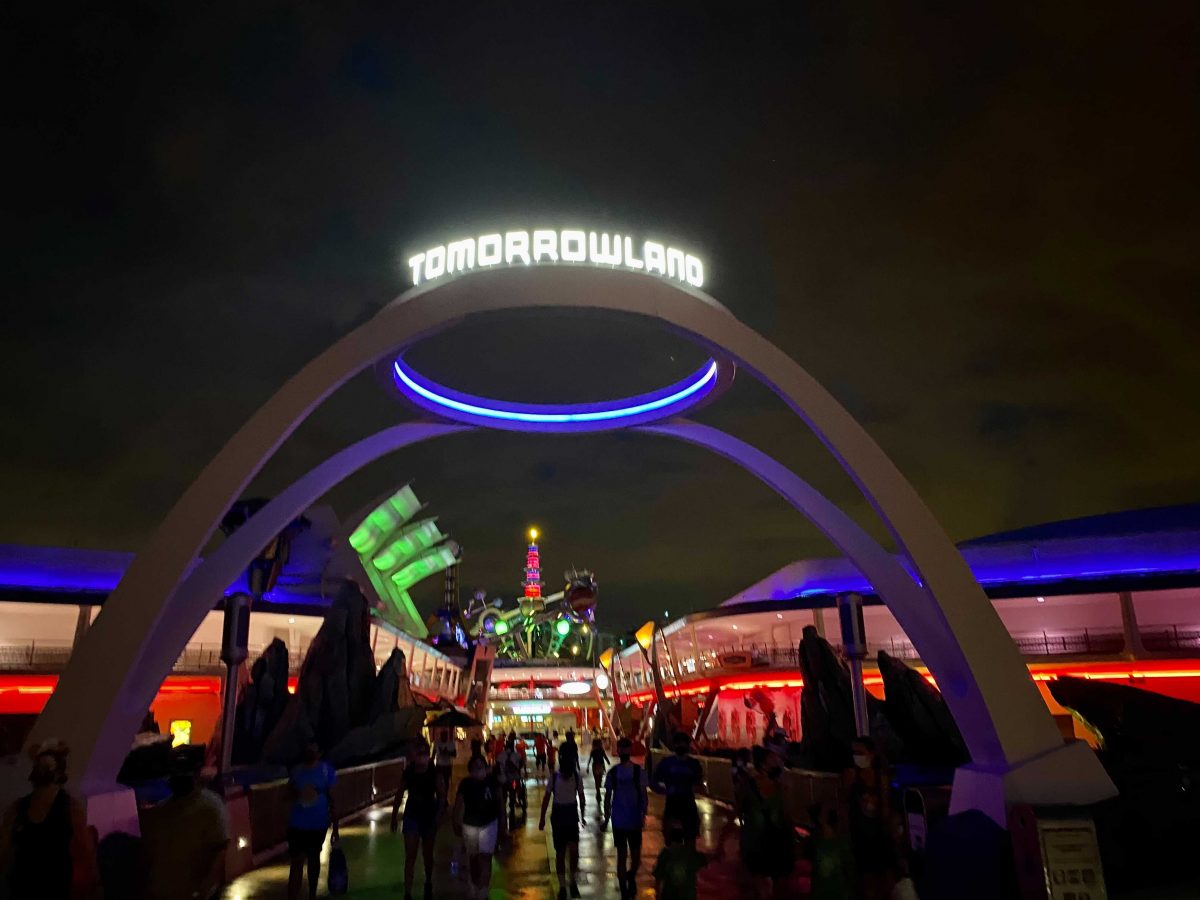 PHOTOS: Enjoy Magic Kingdom’s Evening Glow | TouringPlans.com Blog