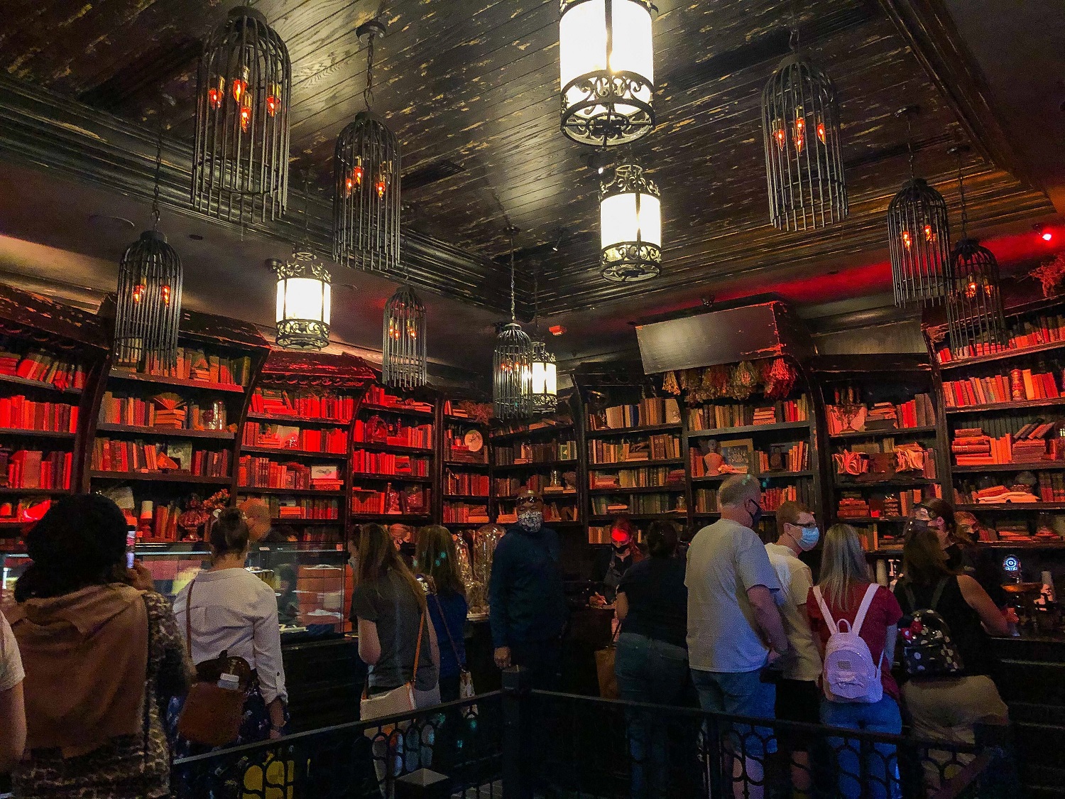 REVIEW – Don’t Forget About Cake Slices at Gideon’s Bakehouse at Disney ...