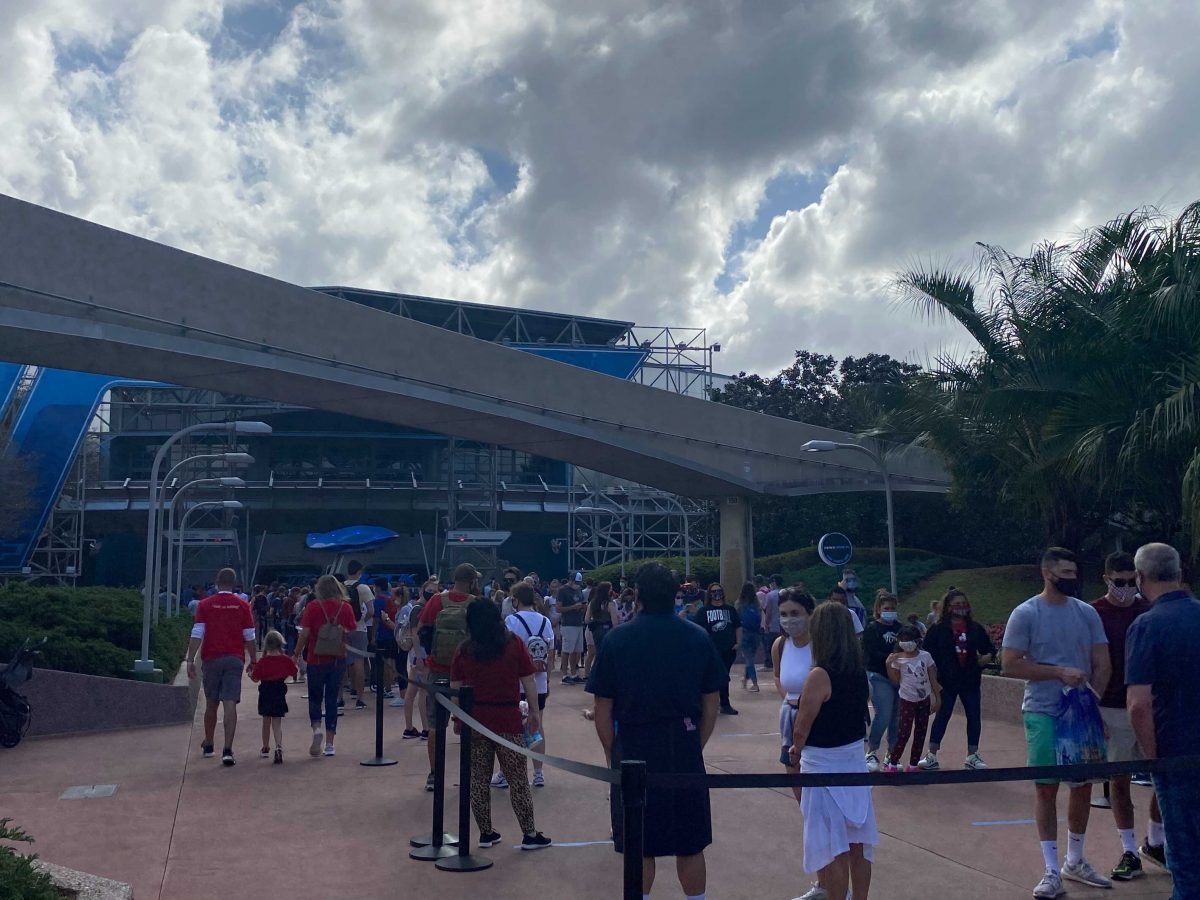 PHOTOS – Take a Look at the Crowds at Walt Disney World Today (and ...