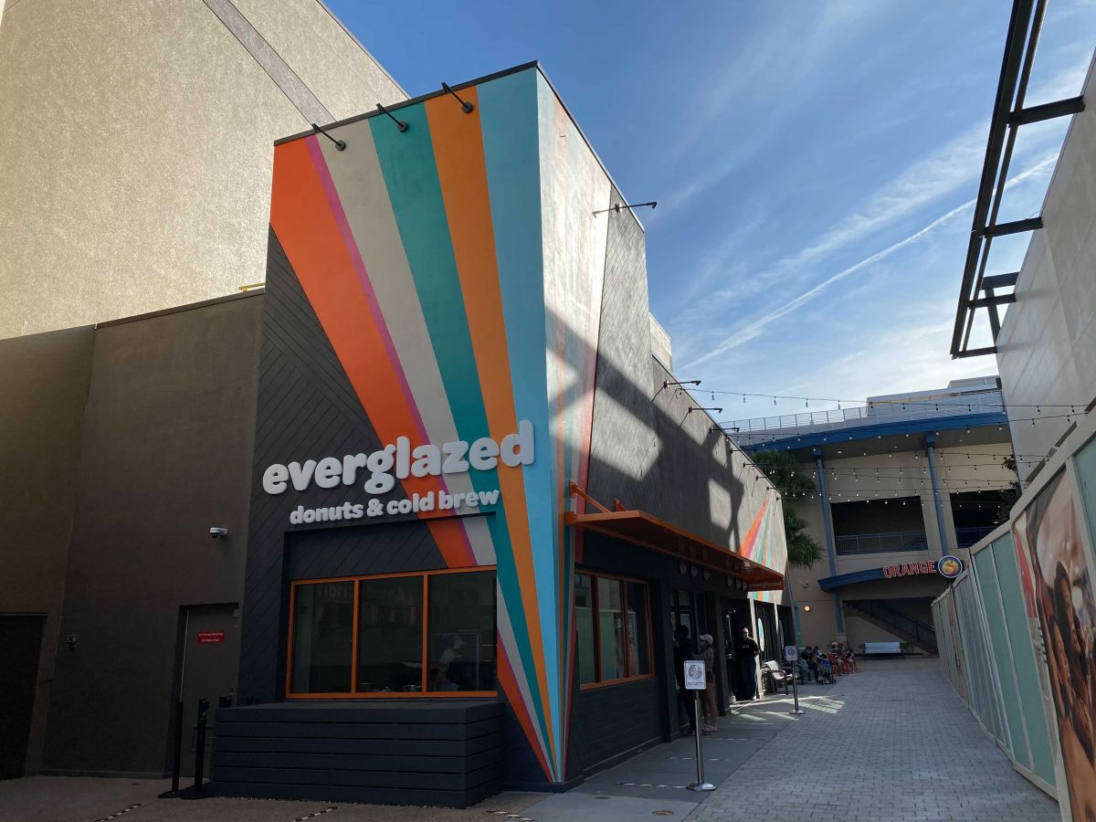 A Burger for Breakfast? Check Out the Burgers at Everglazed Donuts ...