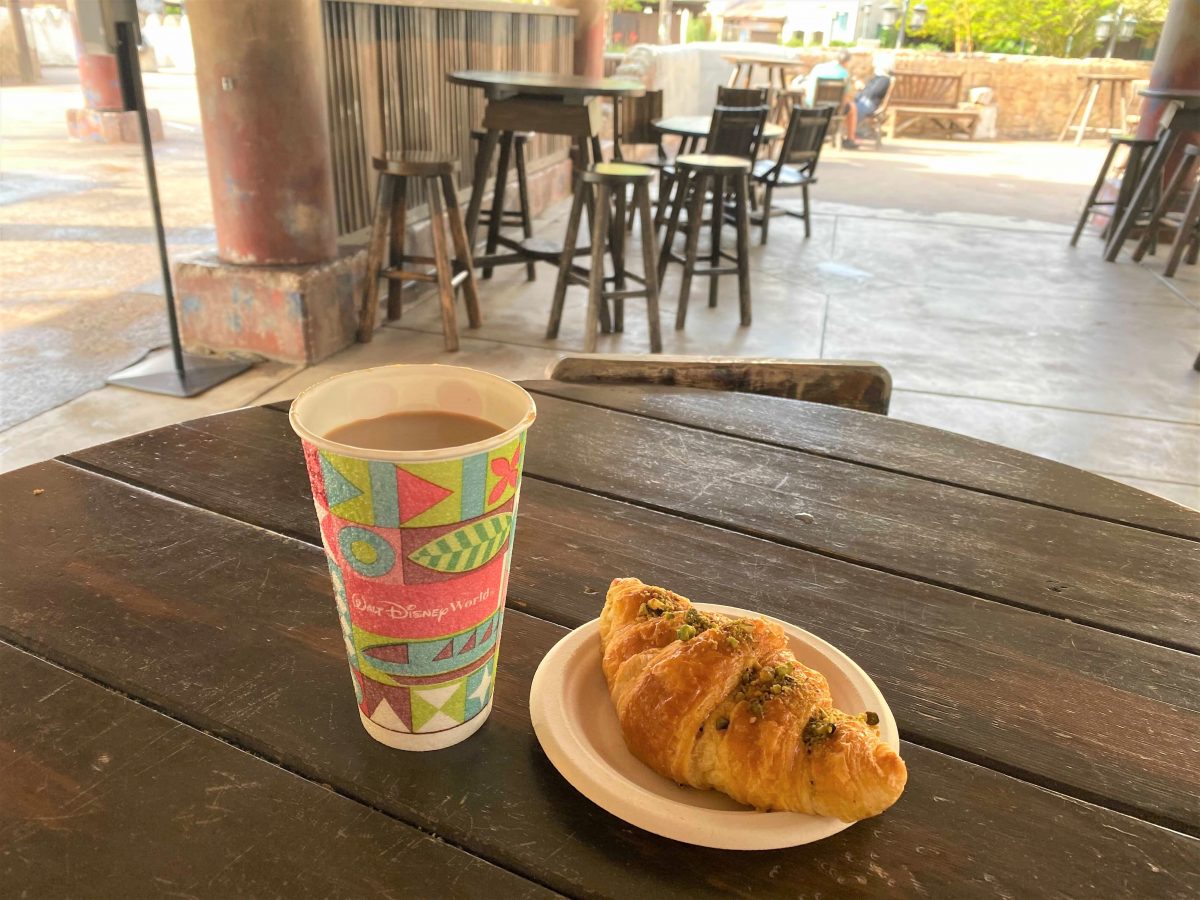 Our Two Favorite Places for a Quick Breakfast at Disney’s Animal ...