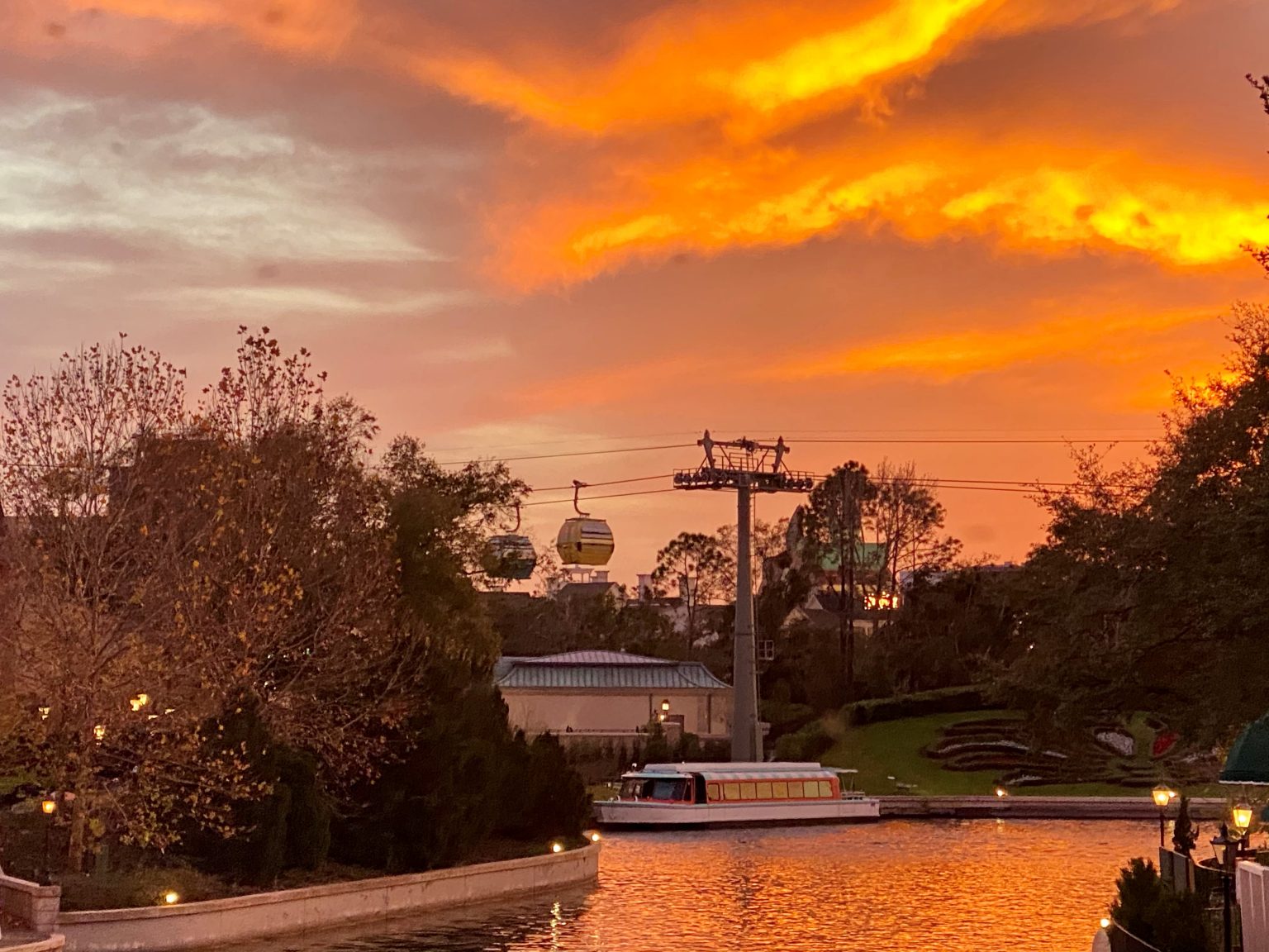 PHOTOS – The Most Romantic Spots at EPCOT - Disney by Mark