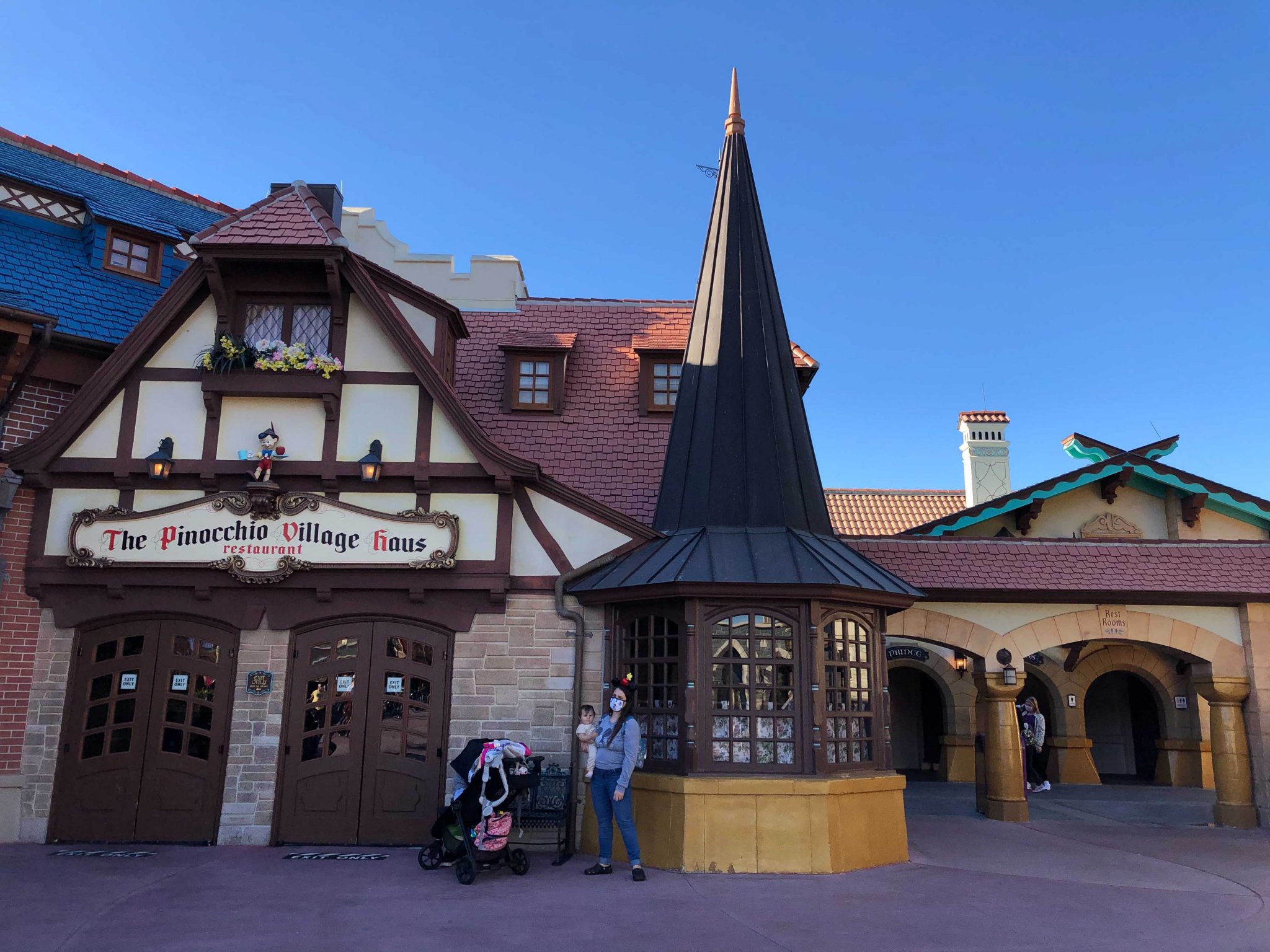 Where Are the Companion Restrooms Located at Magic Kingdom ...