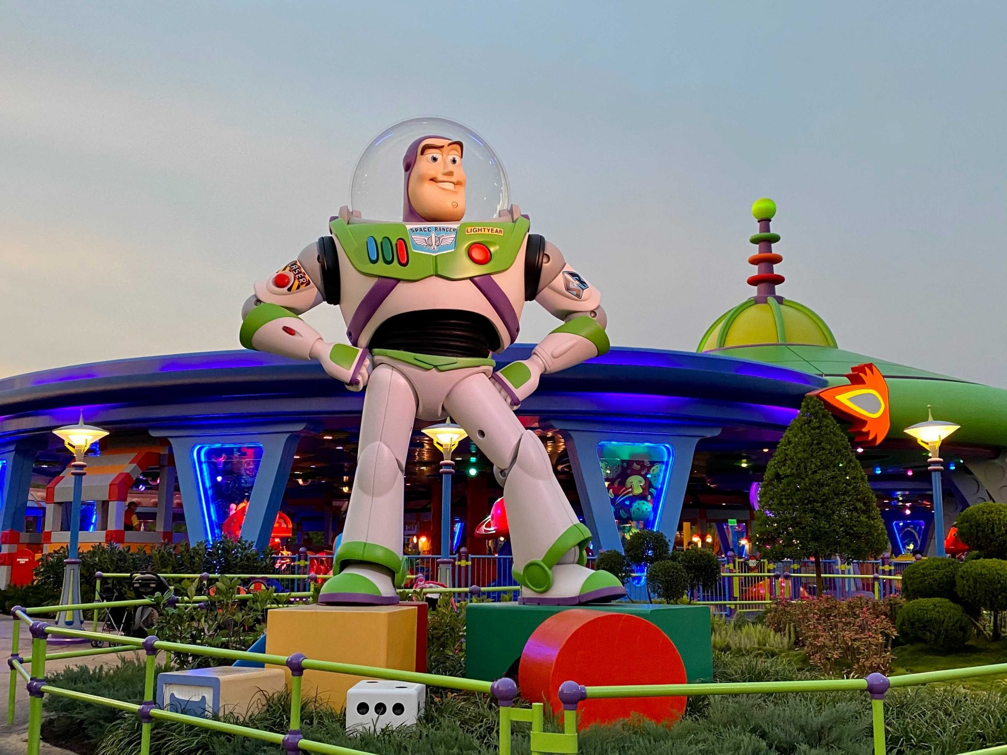 The Pros and Cons of Traveling to Walt Disney World in May ...