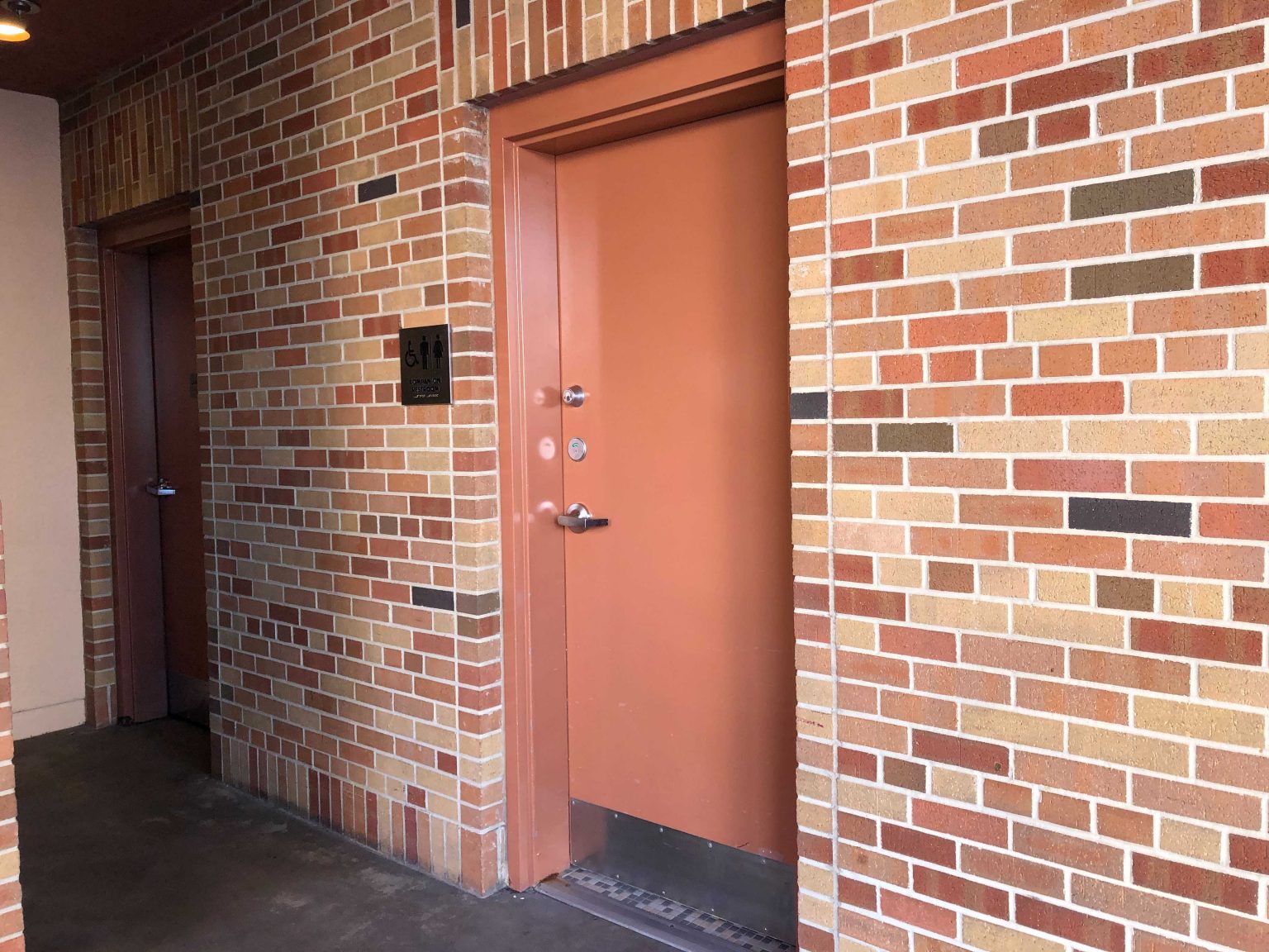 Where Are the Companion Restrooms at Disney’s Hollywood Studios ...