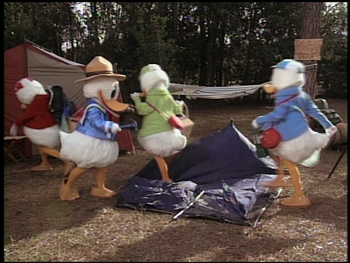 The SATURDAY SIX Looks at DISNEY SING ALONG SONGS – Campout at Walt ...