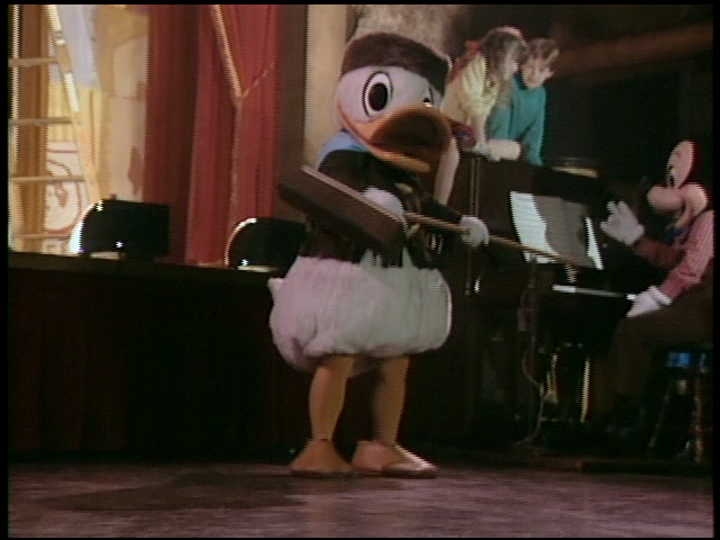 The SATURDAY SIX Looks at DISNEY SING ALONG SONGS – Campout at Walt ...