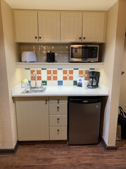 Disney Resort Kitchen vs. Kitchenette: What’s the Difference ...