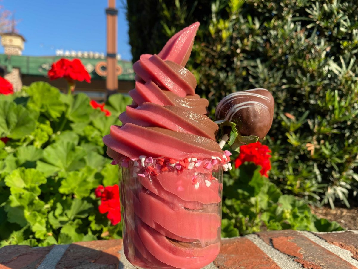REVIEW – Another NEW Flavor of Dole Whip Debuts at Disney Springs ...