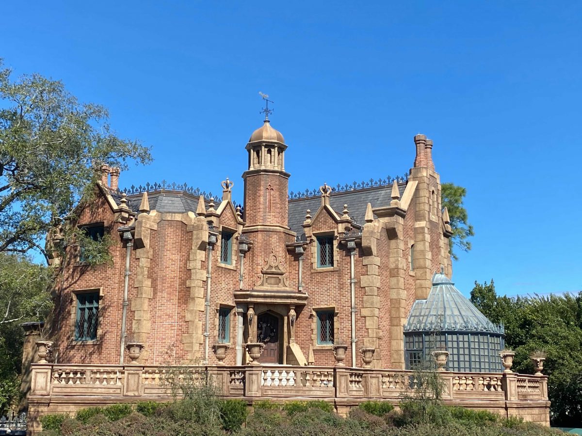 4 Classic Magic Kingdom Attractions that Stand the Test of Time ...