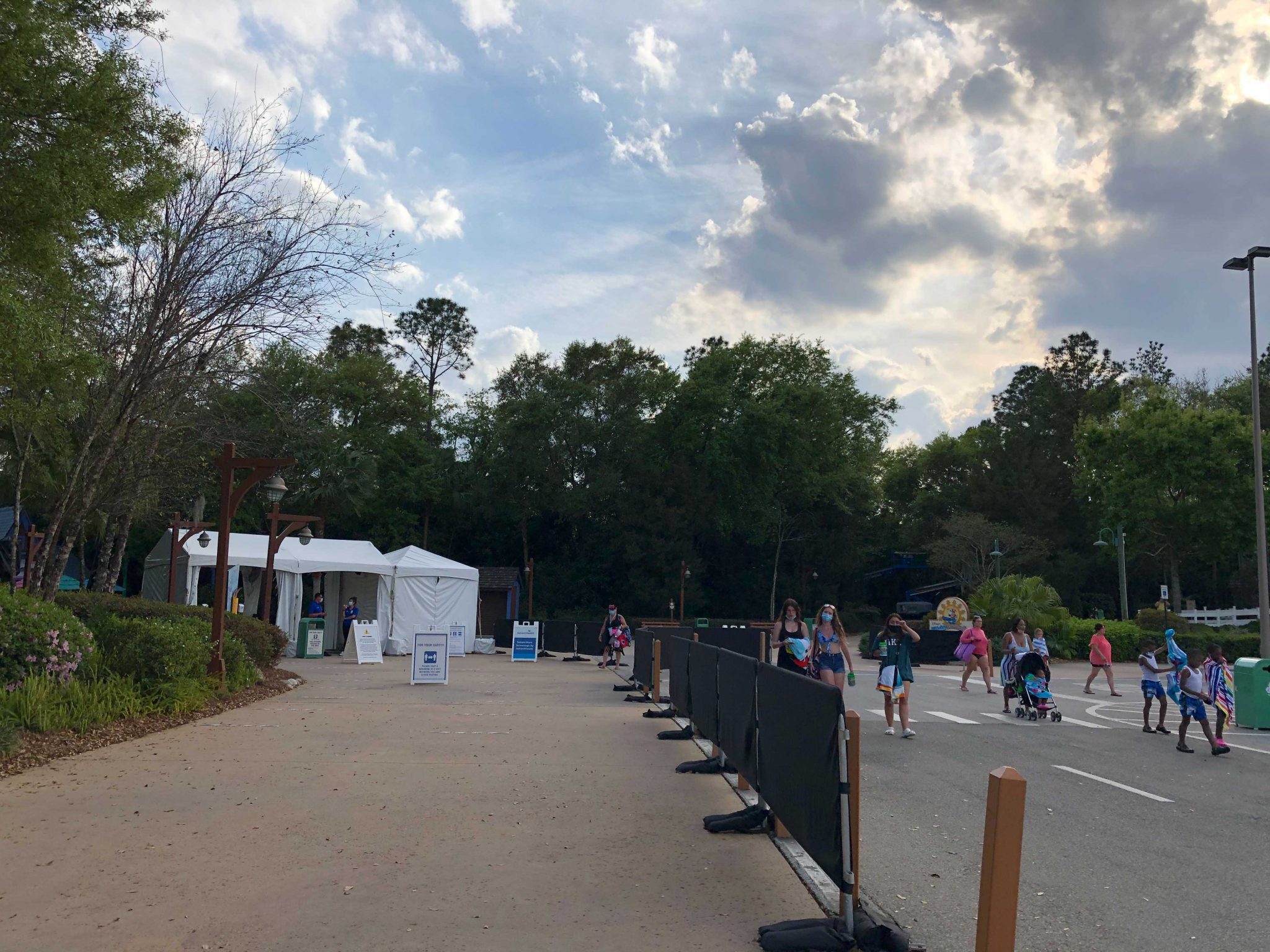 Where Are the Ride Share Pick-Up and Drop-Off Locations at Walt Disney ...