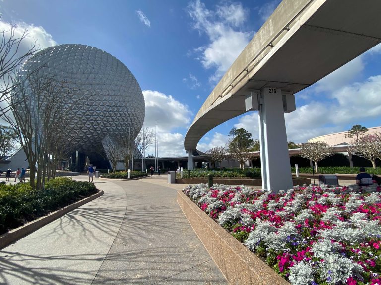 PHOTOS – Is It Better to Visit EPCOT When There Isn’t a Festival ...