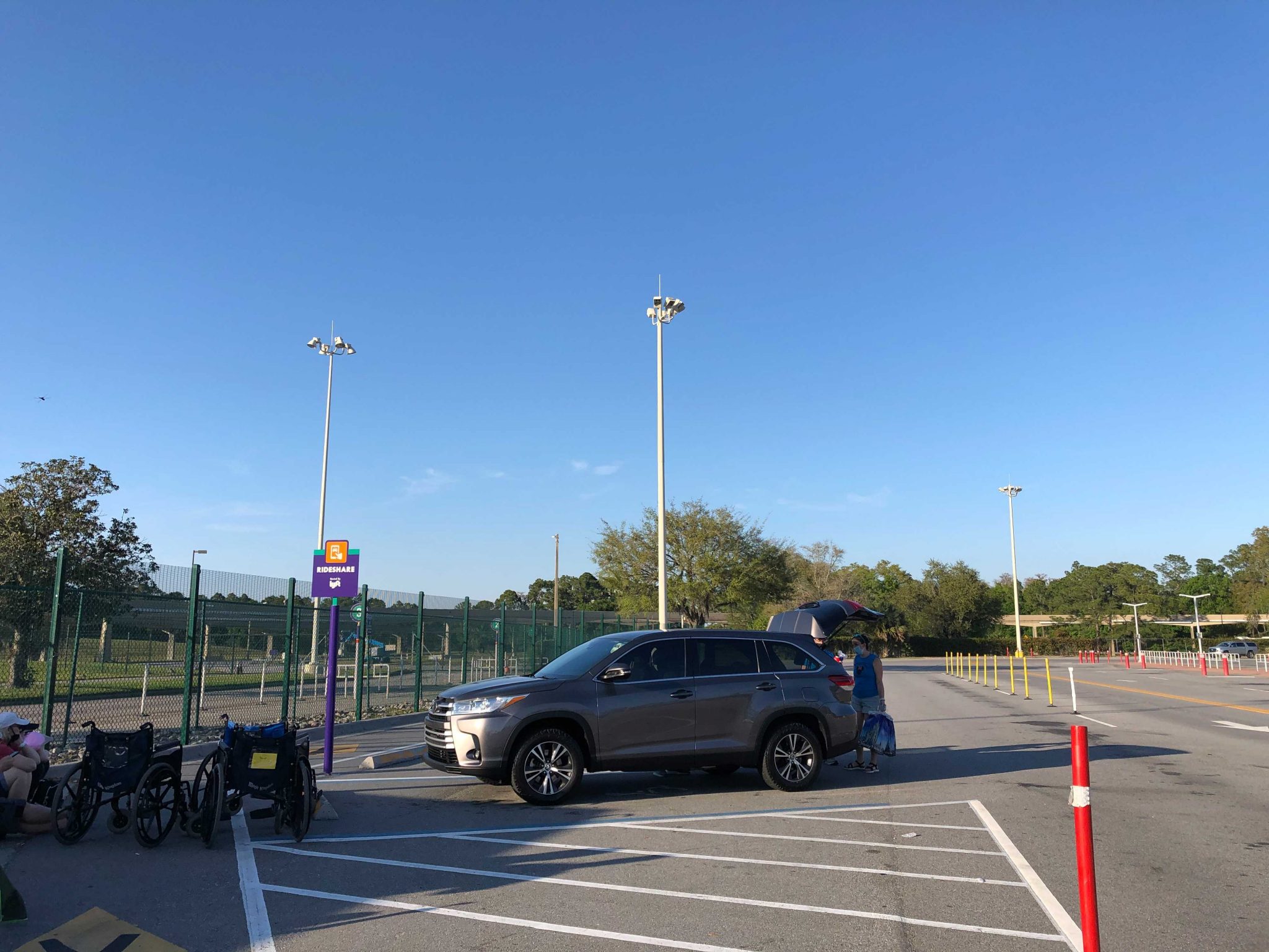 Where Are the Ride Share Pick-Up and Drop-Off Locations at Walt Disney ...