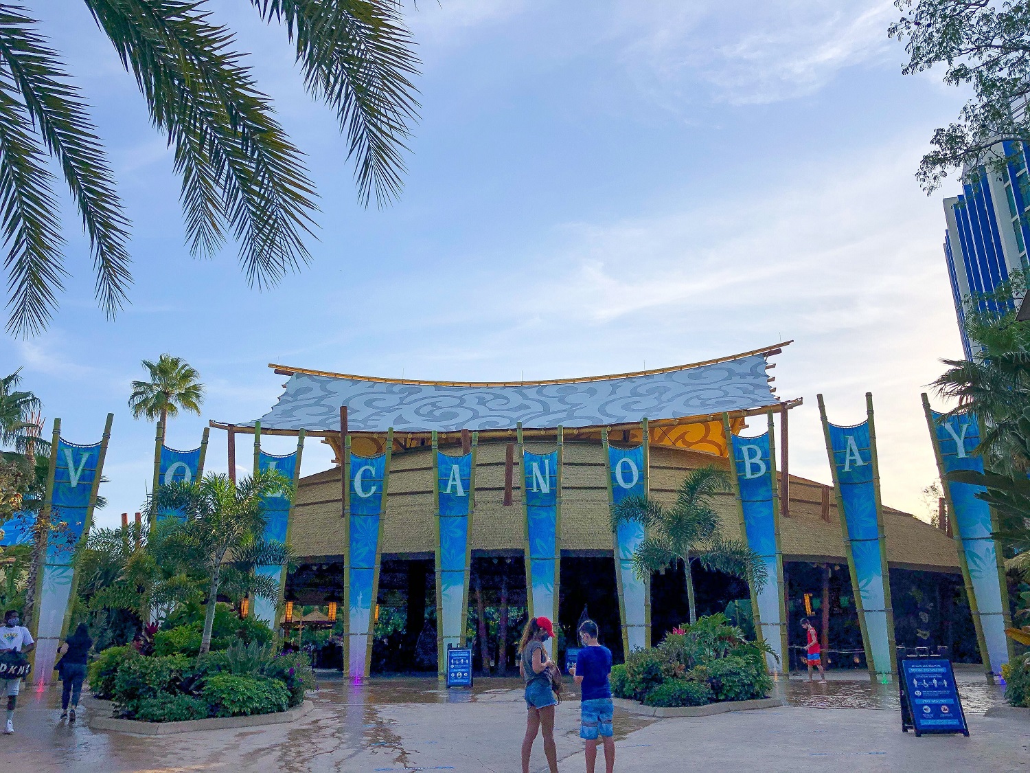 Which Is Better? – The Pros and Cons of Volcano Bay and Blizzard Beach ...