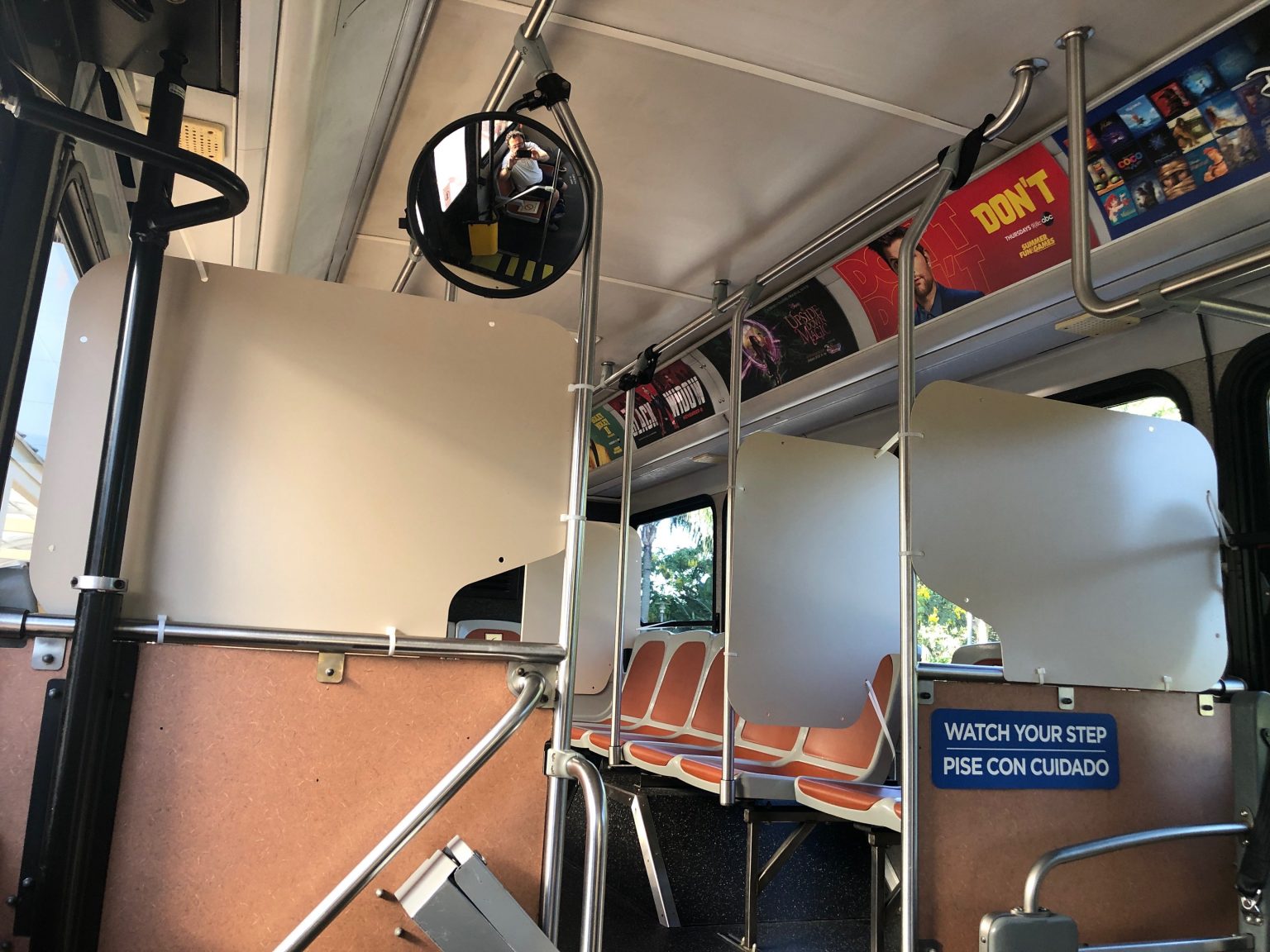 Why Not to Use the Disney Buses - Disney by Mark