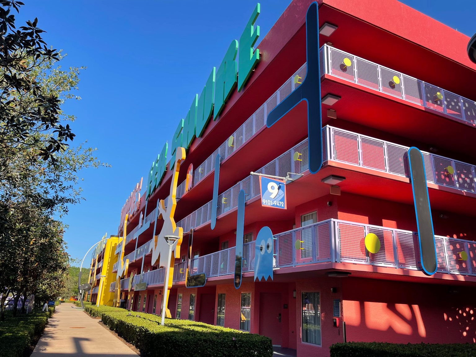 REVIEW – Disney’s Pop Century Really Pops with Family Fun and ...
