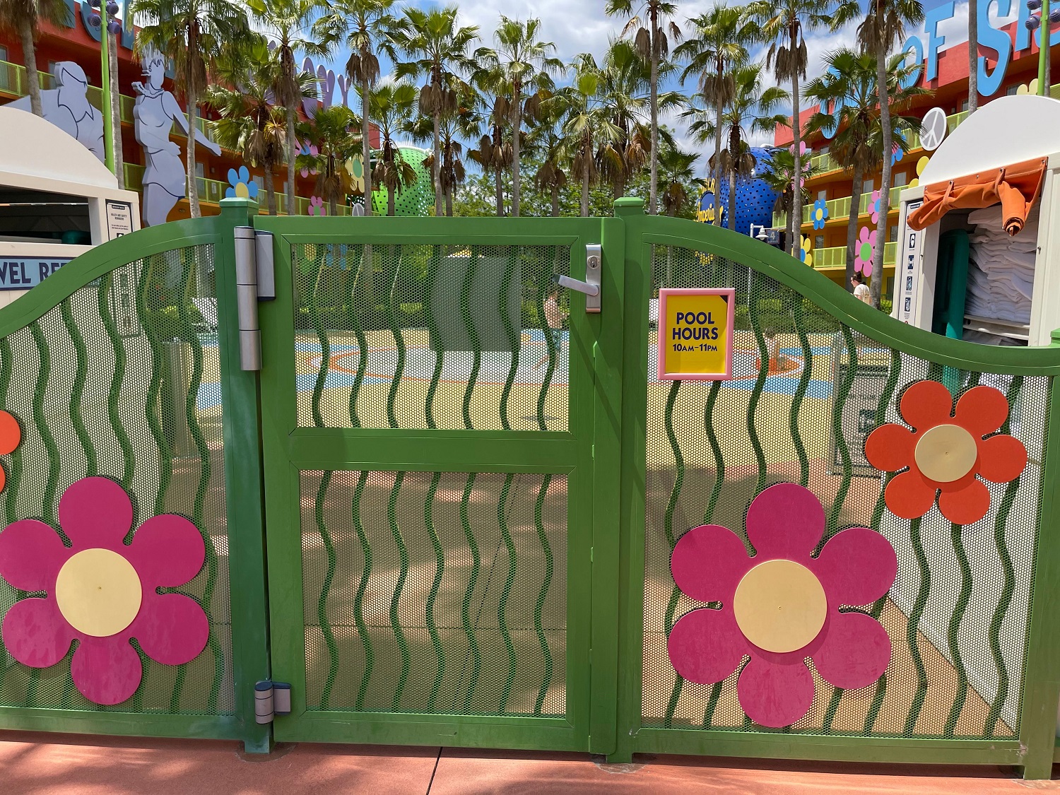 REVIEW – Disney’s Pop Century Really Pops with Family Fun and ...