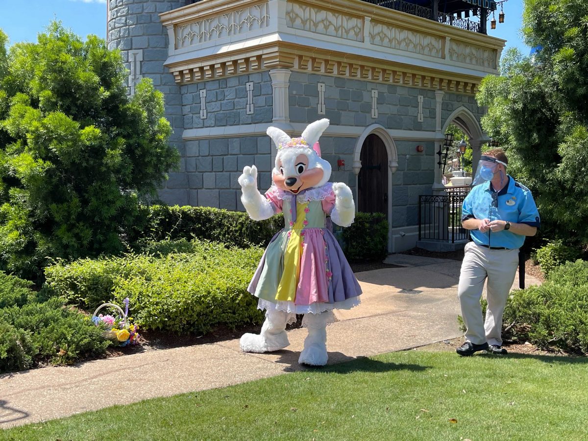 PHOTOS – The Easter Bunny Arrives at Magic Kingdom as Easter Crowds ...