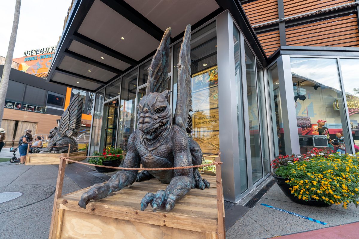 SATURDAY SIX: Saying Goodbye to the Universal Legacy Store (the history ...