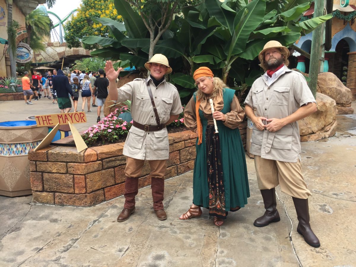 The SATURDAY SIX Takes a Trip Around the Universal Orlando Resort to ...
