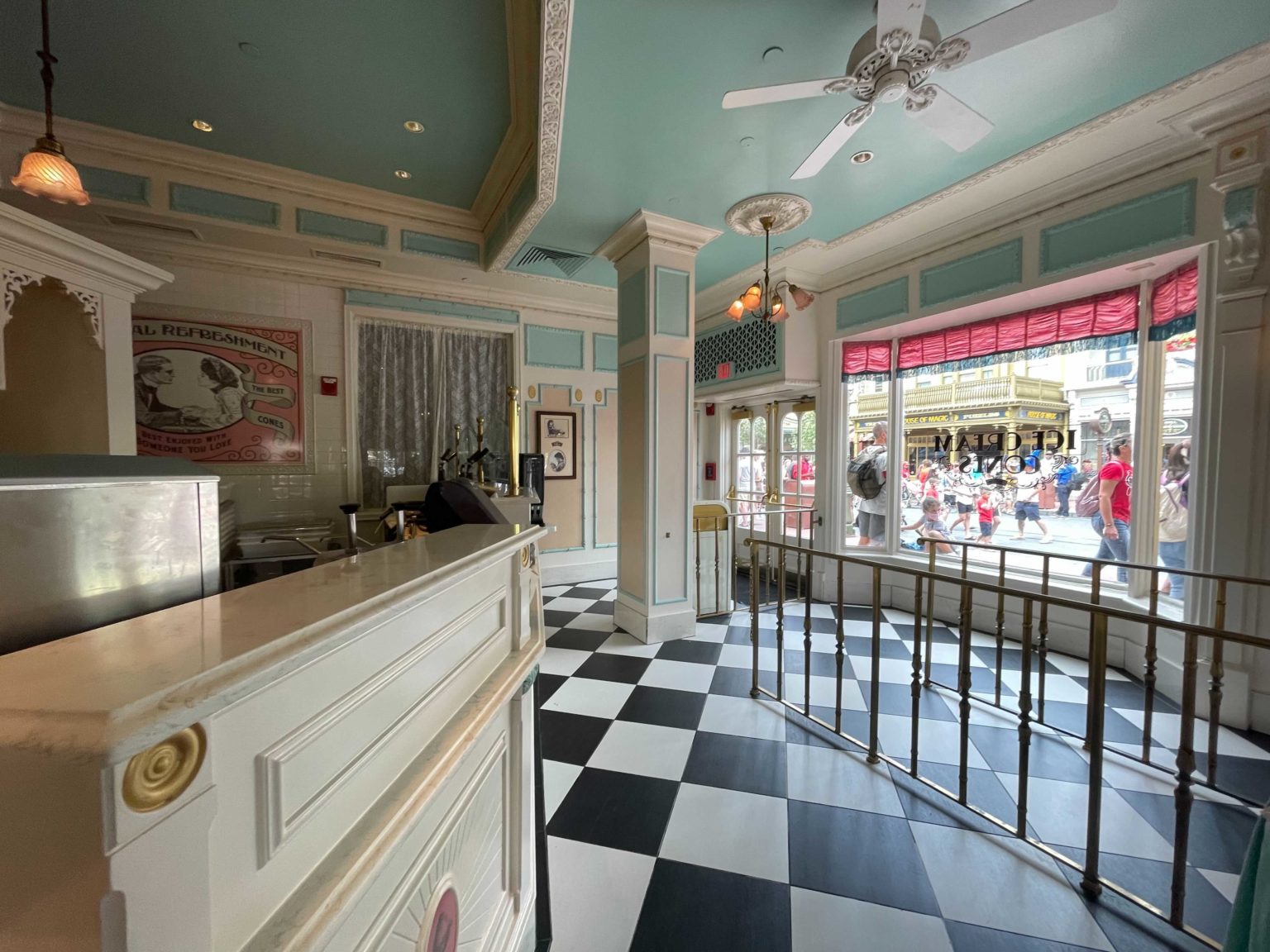 Magic Kingdom’s Plaza Ice Cream Parlor is a Cool Option for a Sweet ...