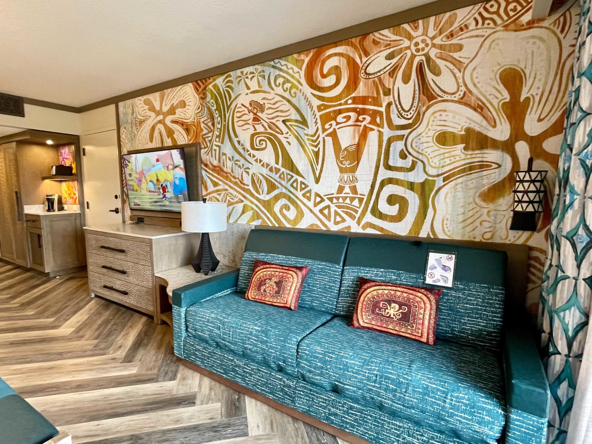 FIRST LOOK: The Beautiful Moana Rooms at Disney’s Polynesian Resort ...