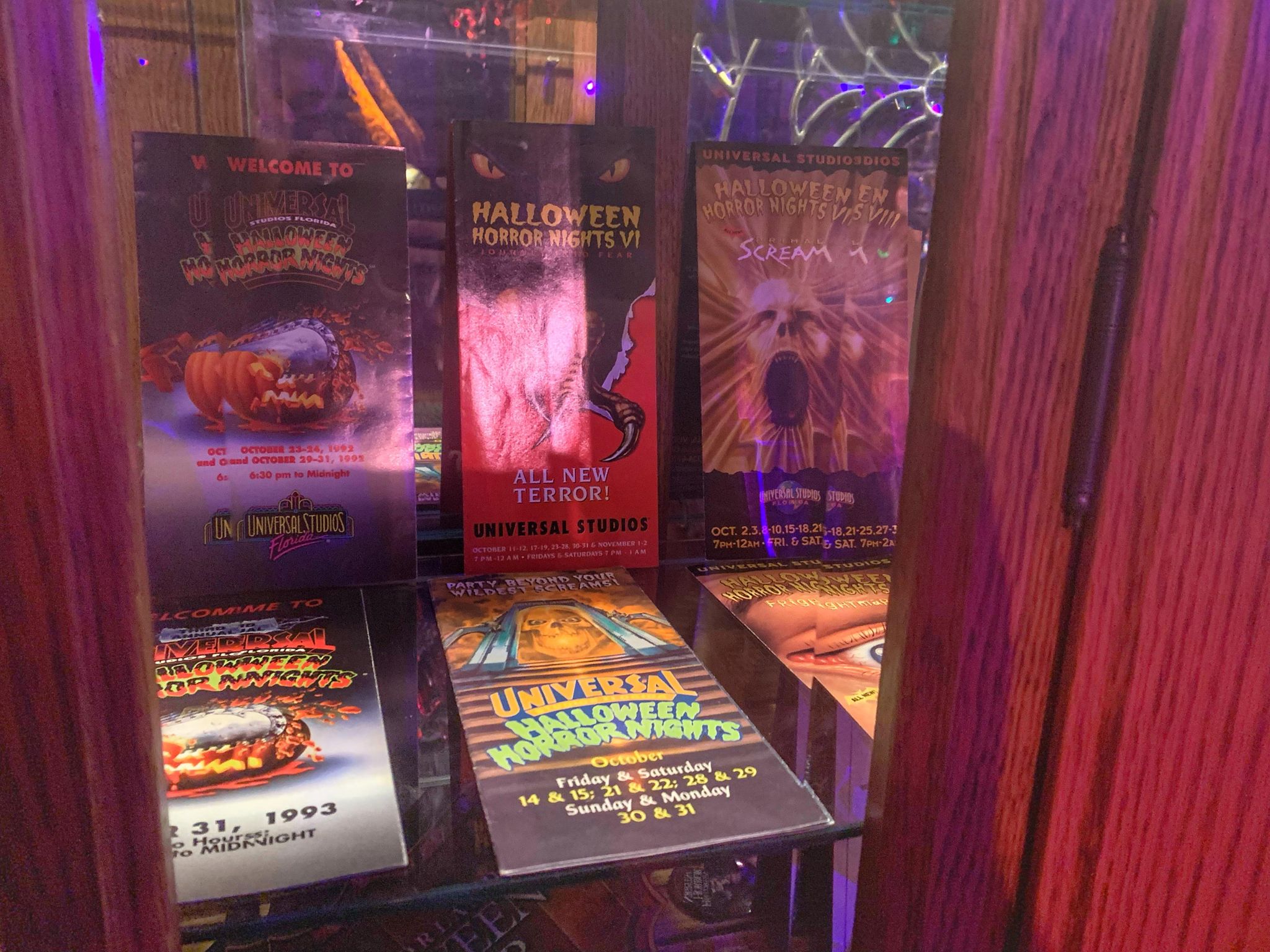 The SATURDAY SIX Takes a Spooky Stroll Through Universal’s HHN 2021 ...