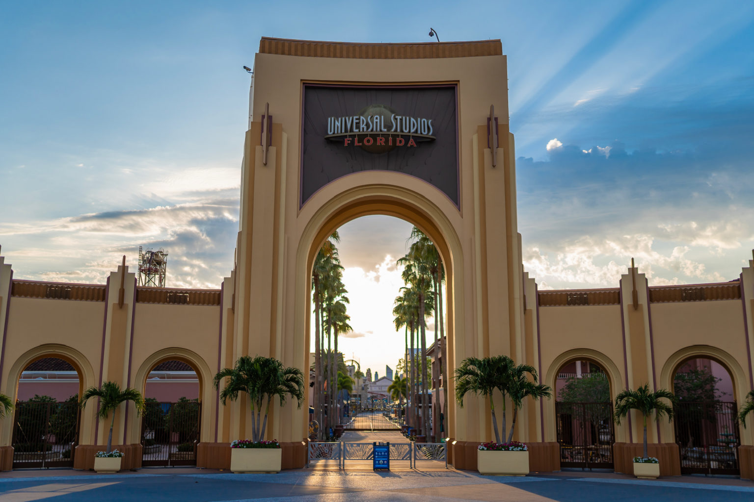 Which Park to Visit – Universal Studios Florida or Islands of Adventure ...