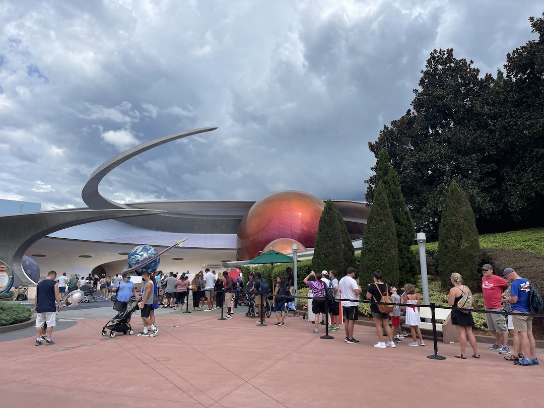 Space 220 Gives a Stellar Opening-Day Performance | TouringPlans.com Blog