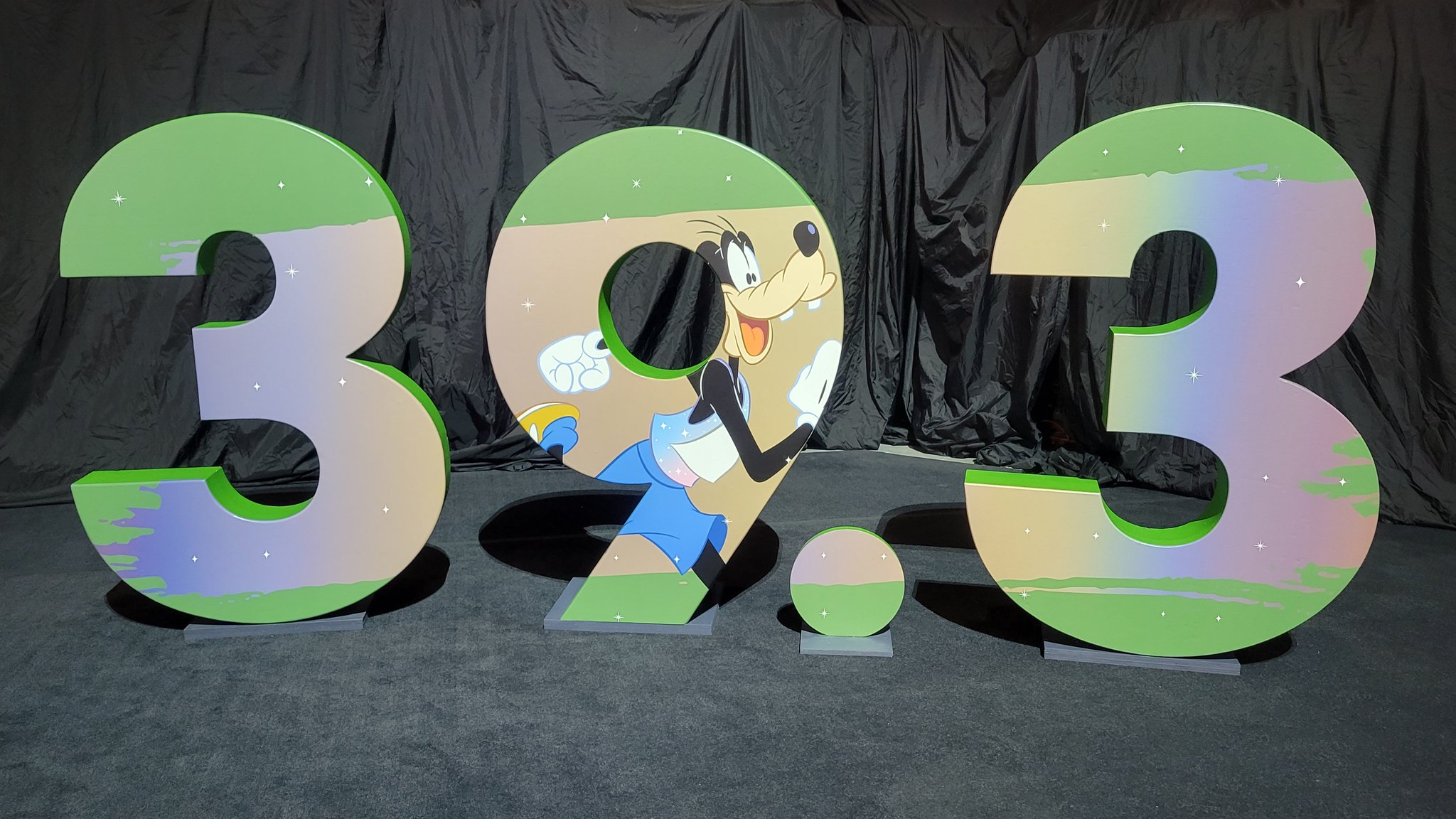 The SATURDAY SIX Looks at the runDisney Phenomenon | TouringPlans.com Blog