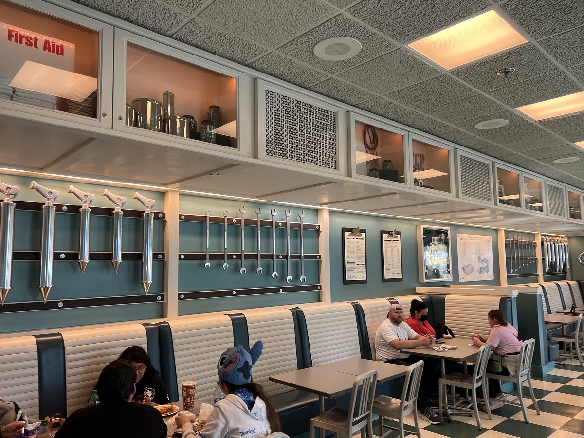 Cars Land Flo’s V8 Cafe Review | TouringPlans.com Blog