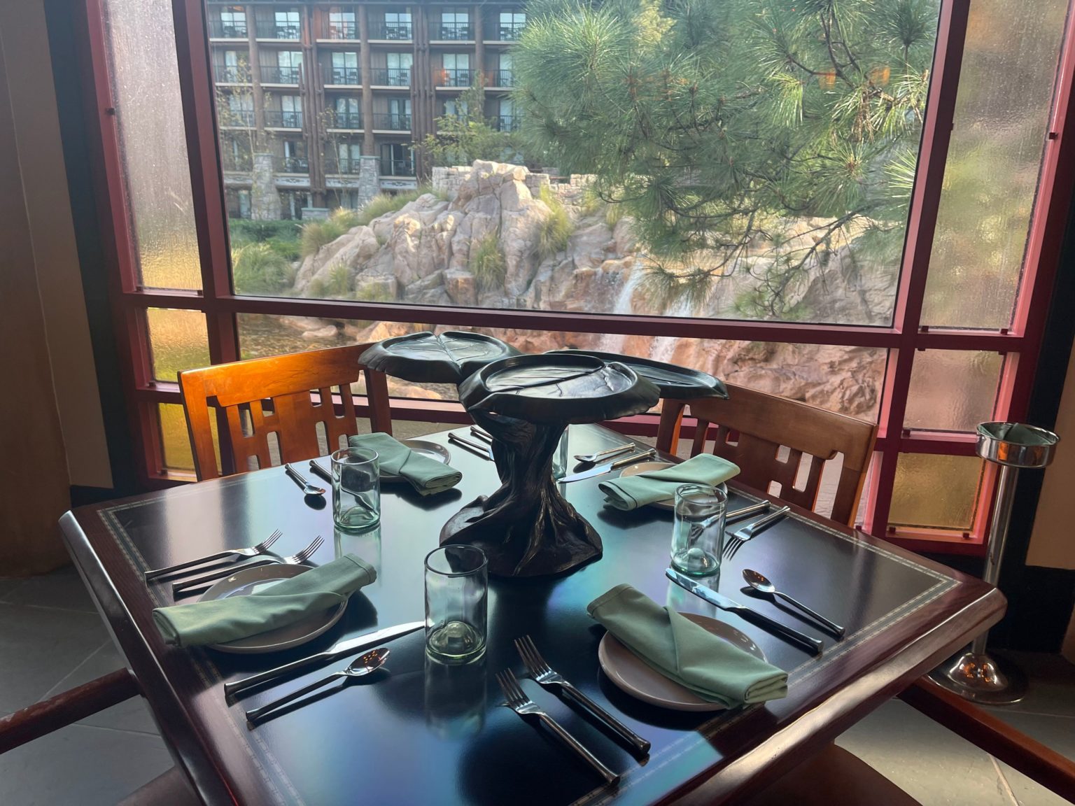 Review of Story Book Dining at Artist Point with Snow White ...