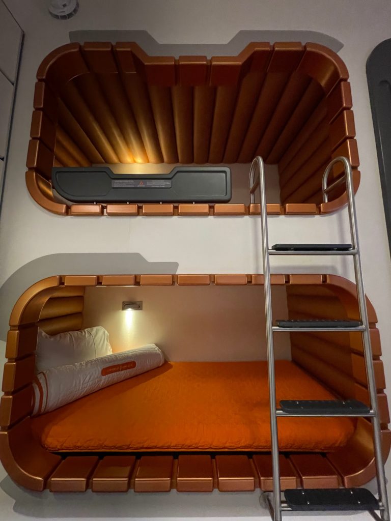 Star Wars: Galactic Starcruiser Room Review | TouringPlans.com Blog