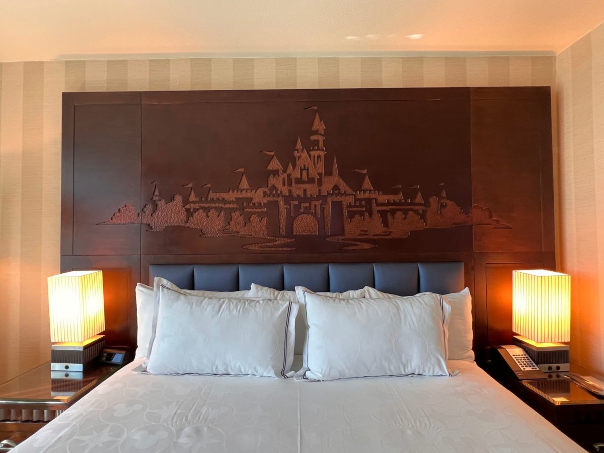 Review of a Premium View Room at the Disneyland Hotel | TouringPlans ...