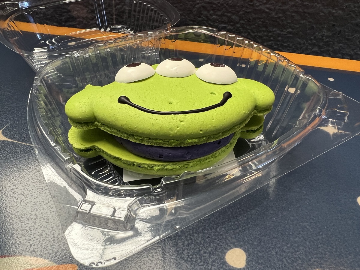 Disneyland Alien Pizza Planet Review | TouringPlans.com Blog