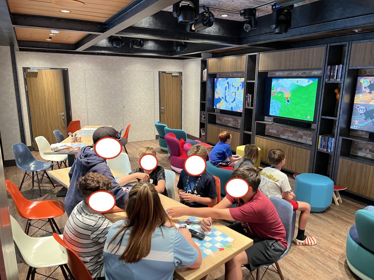 PHOTOS: Edge Tween Club on the Disney Wish | TouringPlans.com Blog