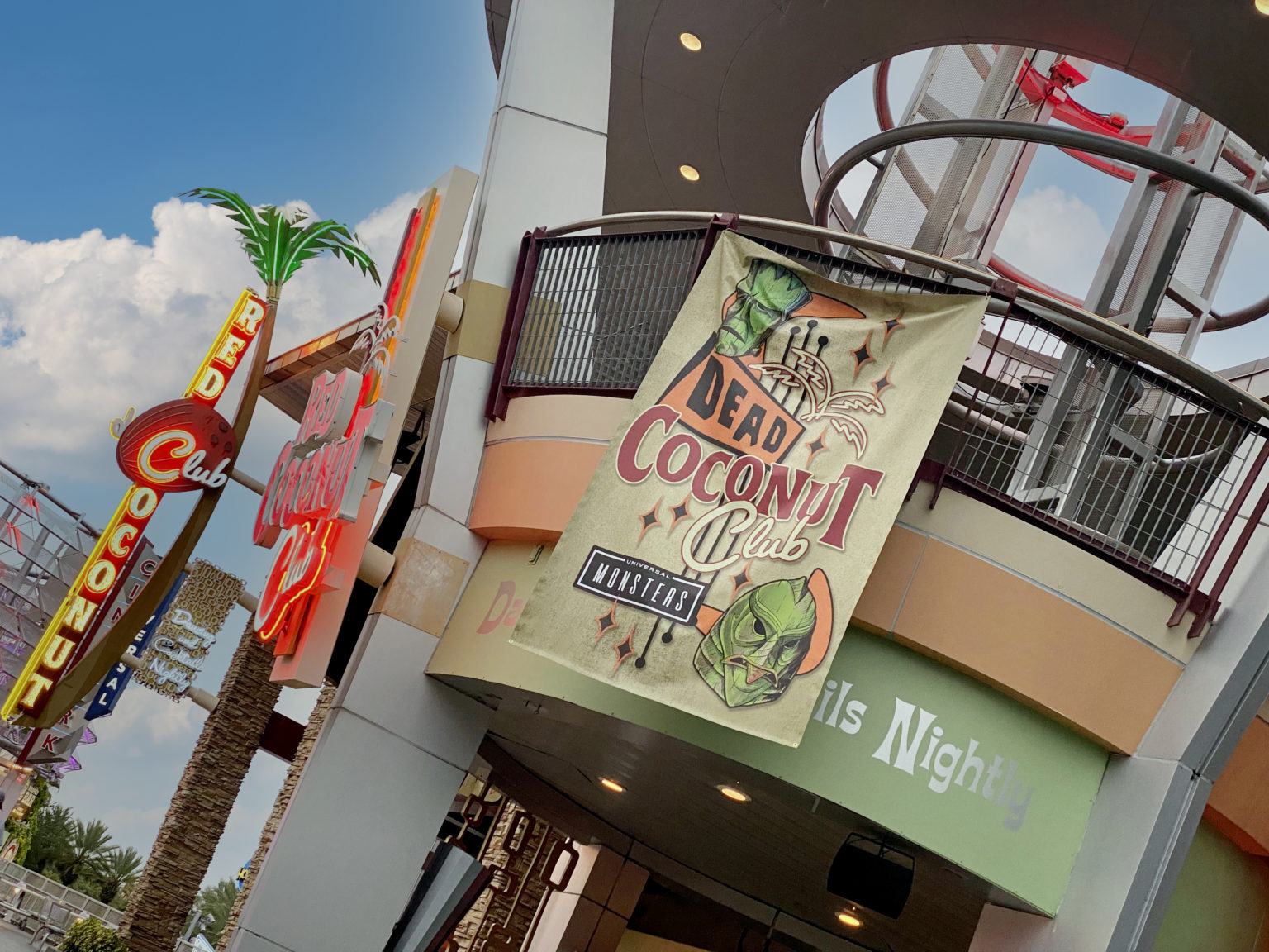The SATURDAY SIX Checks Out the DEAD COCONUT CLUB at Universal CityWalk ...