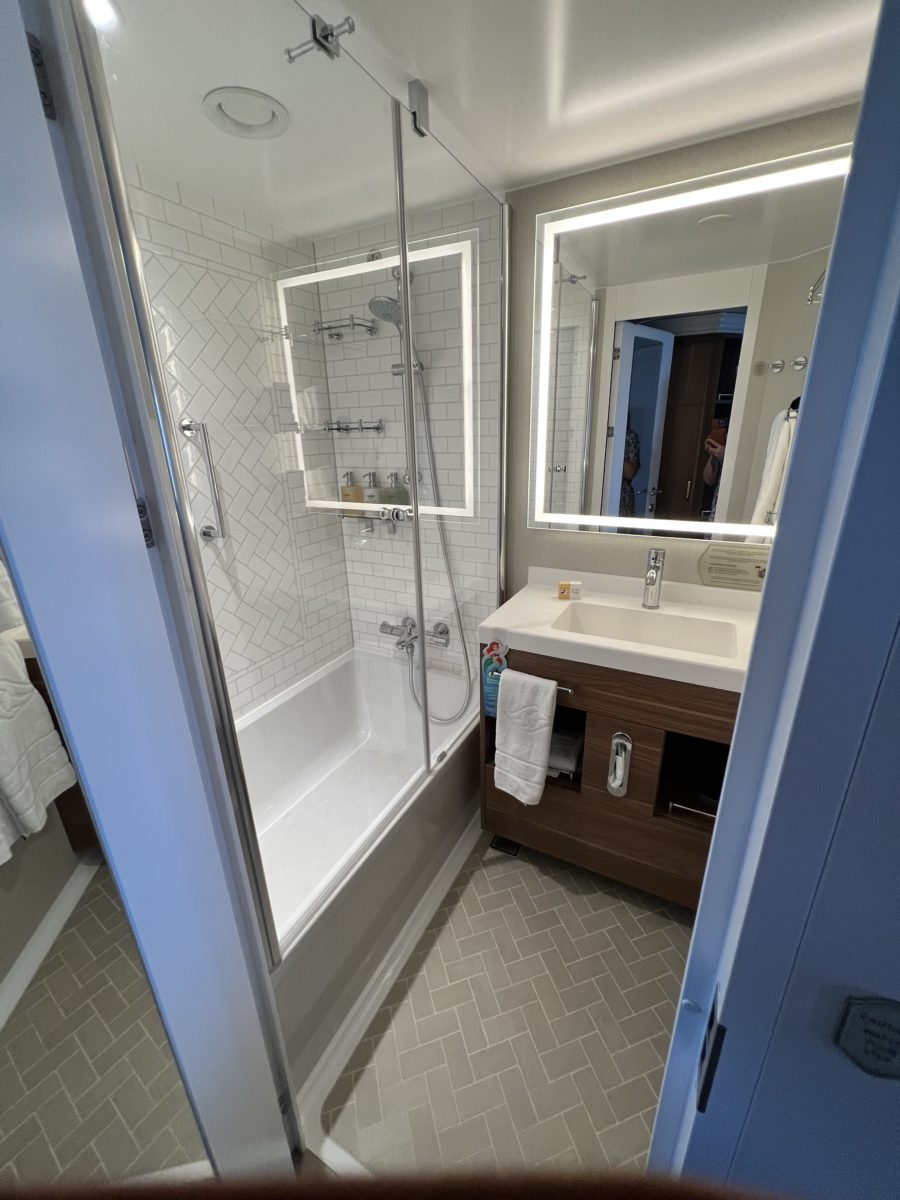 PHOTOS: Disney Wish Stateroom Tour | TouringPlans.com Blog