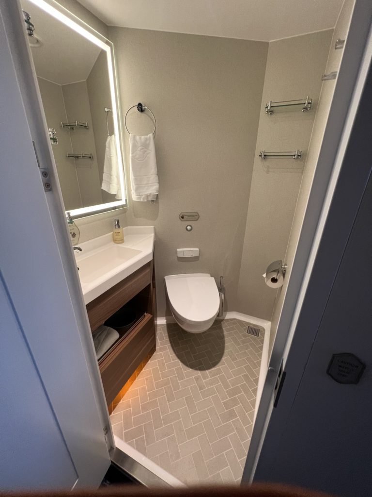 PHOTOS: Disney Wish Stateroom Tour | TouringPlans.com Blog