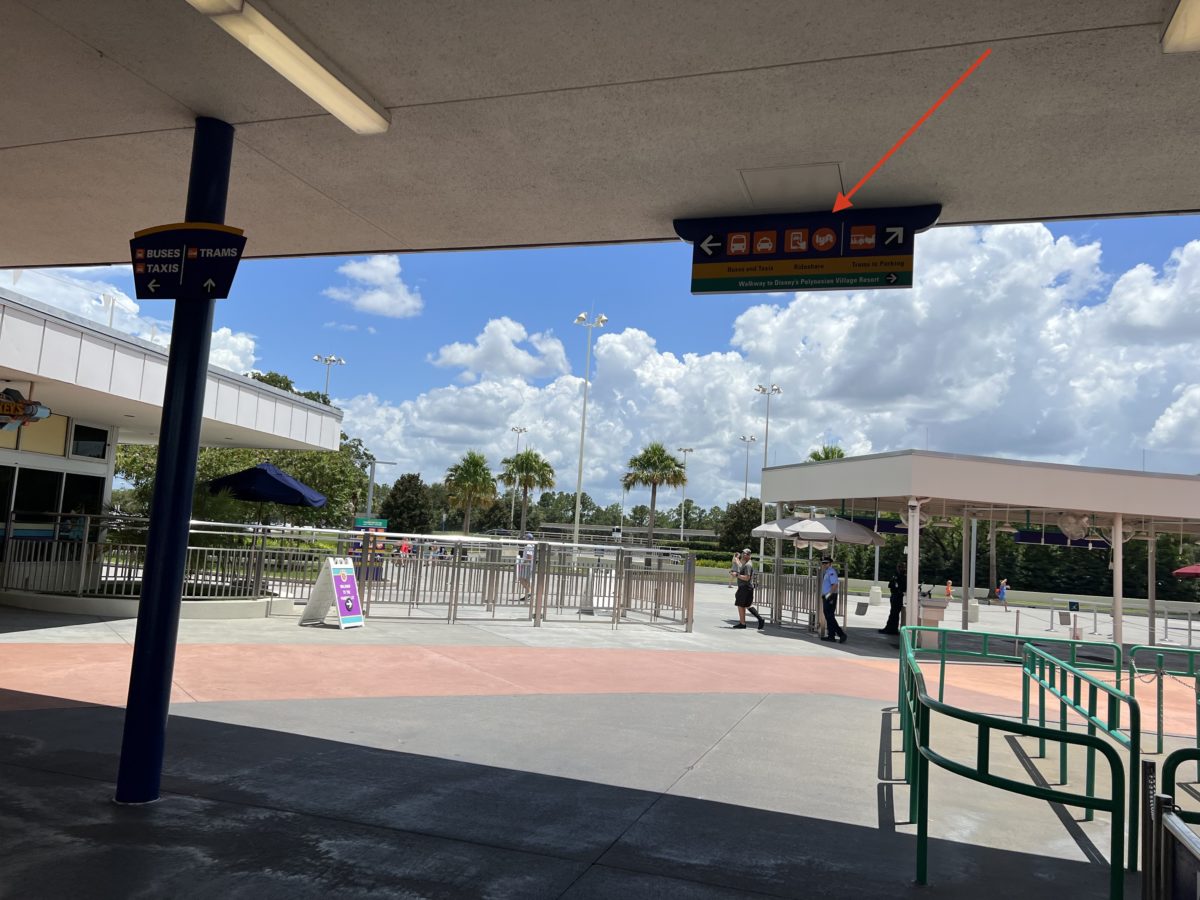 Where Can I Get an Uber, Lyft, or Minnie Van at Walt Disney World ...