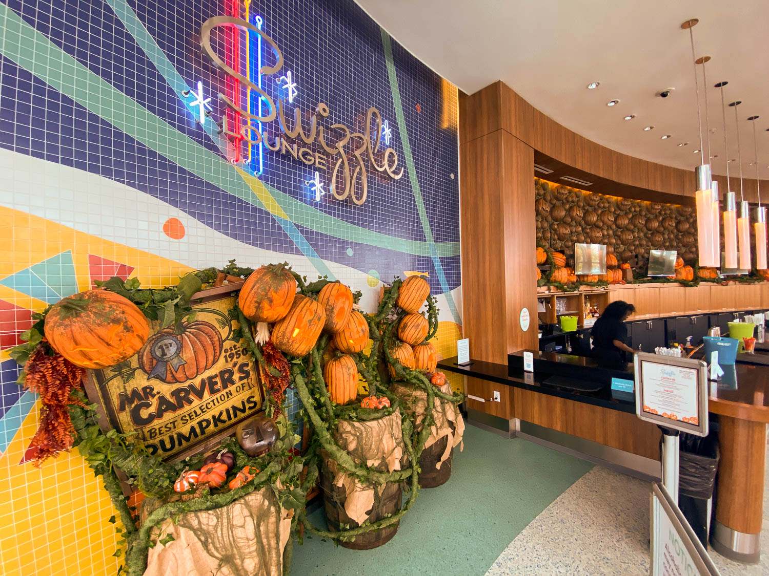 25 Drinks of Christmas – Day 18: SWIZZLE RUM PUNCH at Cabana Bay’s ...