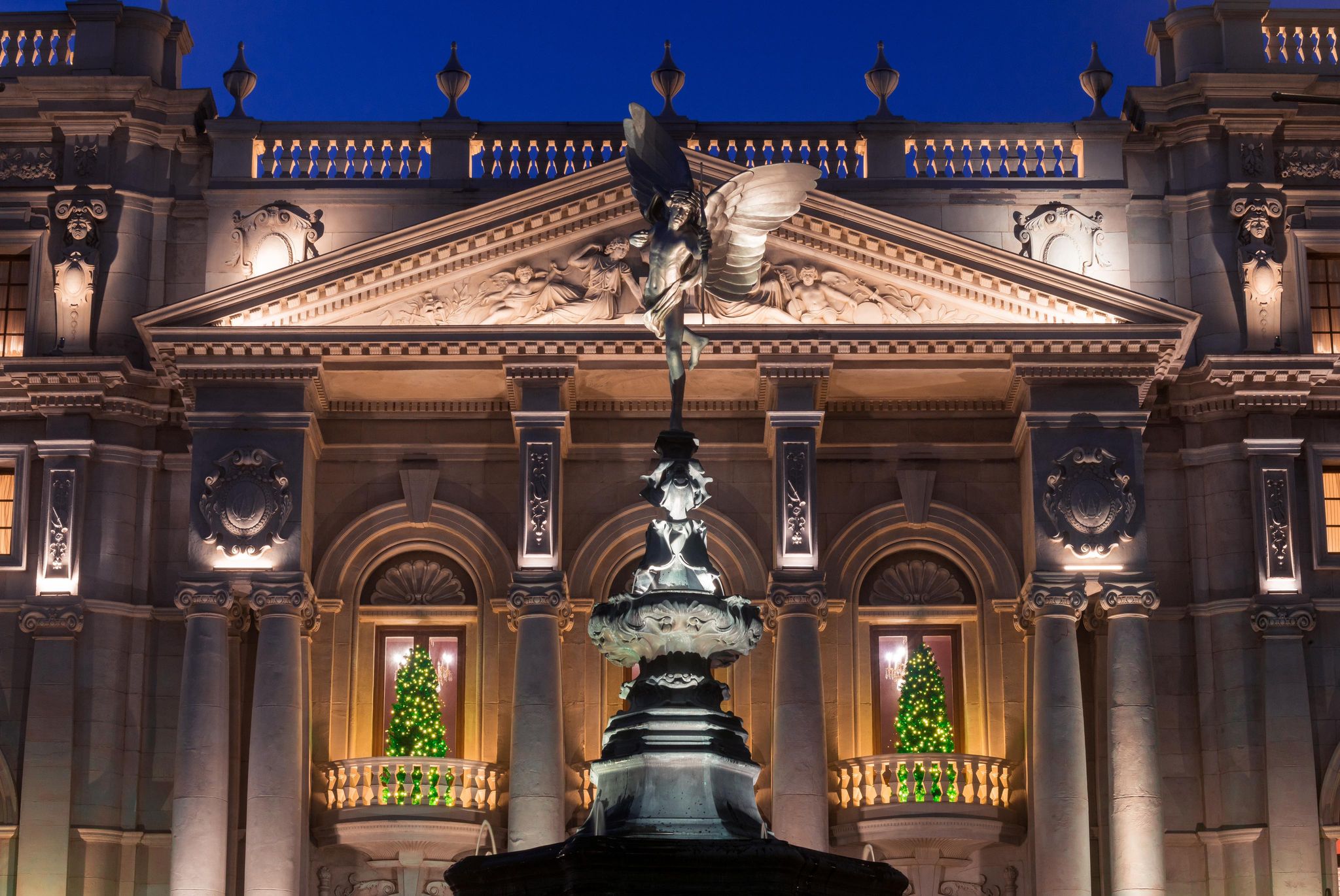 The SATURDAY SIX Looks at CHRISTMAS in Universal’s Wizarding World ...