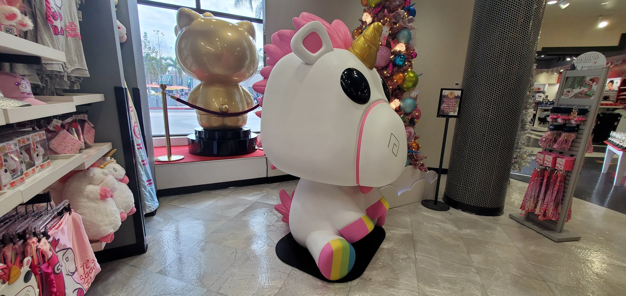 SATURDAY SIX: Our Most Wanted Christmas Gifts from the Universal ...