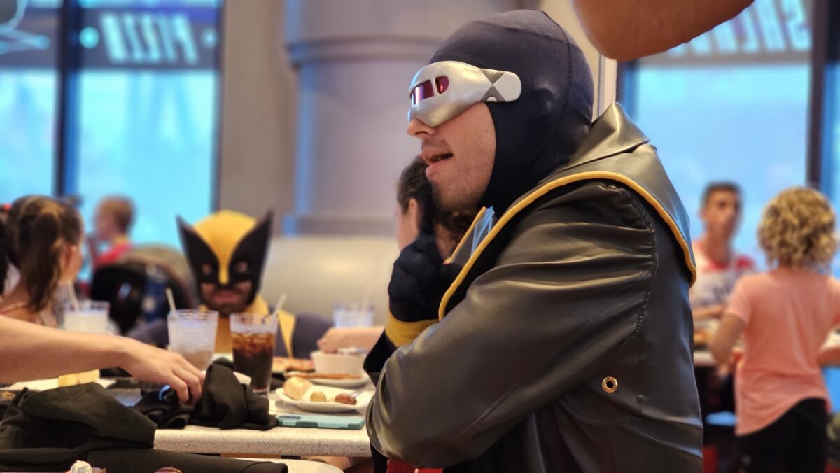 Getting to Know Universal – The Marvel Character Dinner at Islands of ...