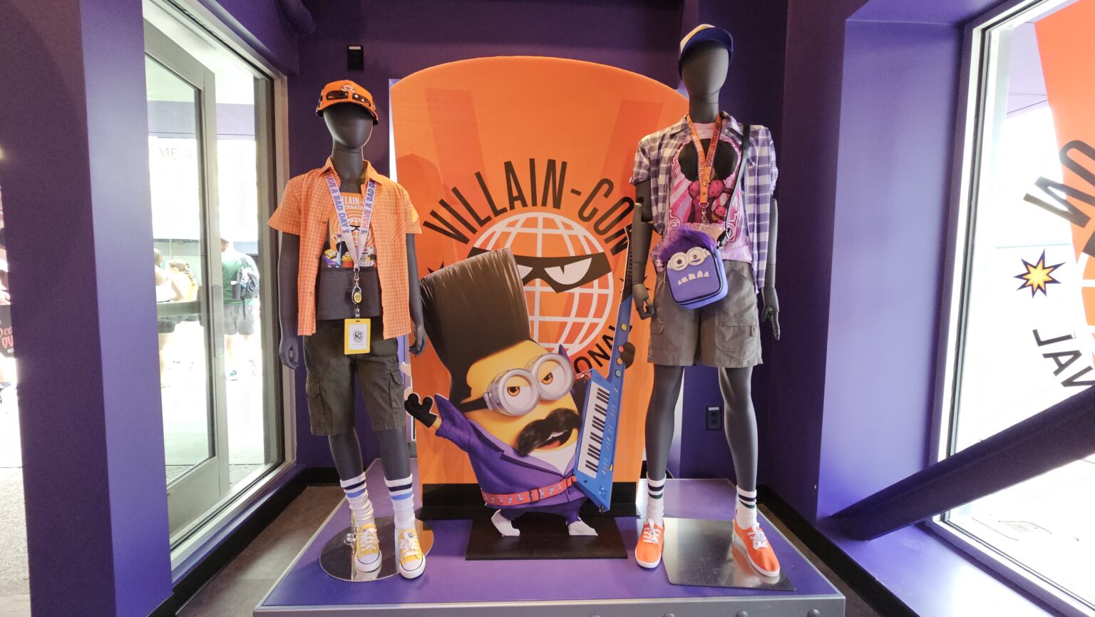 The SATURDAY SIX Checks Out Universal’s VILLAIN-CON MINION BLAST (the ...