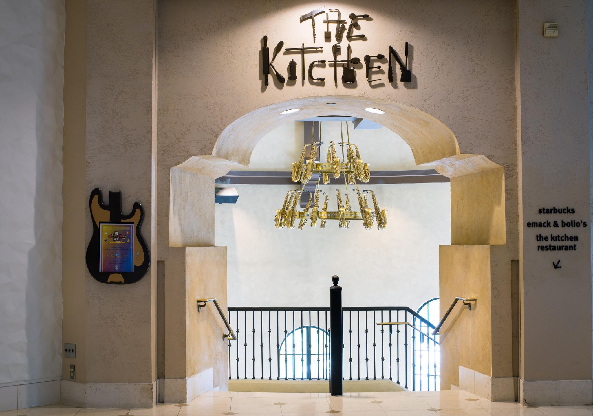 The SATURDAY SIX Dines at Hard Rock Hotel’s THE KITCHEN (Acoustic ...