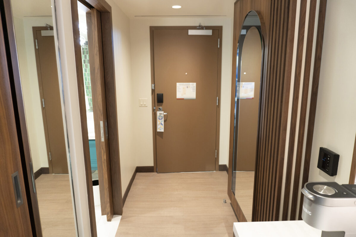 The Villas at Disneyland Hotel Duo Studio Review | TouringPlans.com Blog